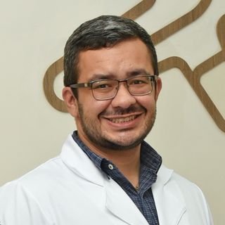 Dr. Rennan Gabriel Botelho Nefrologista, Especialista em Clínica Médica ...